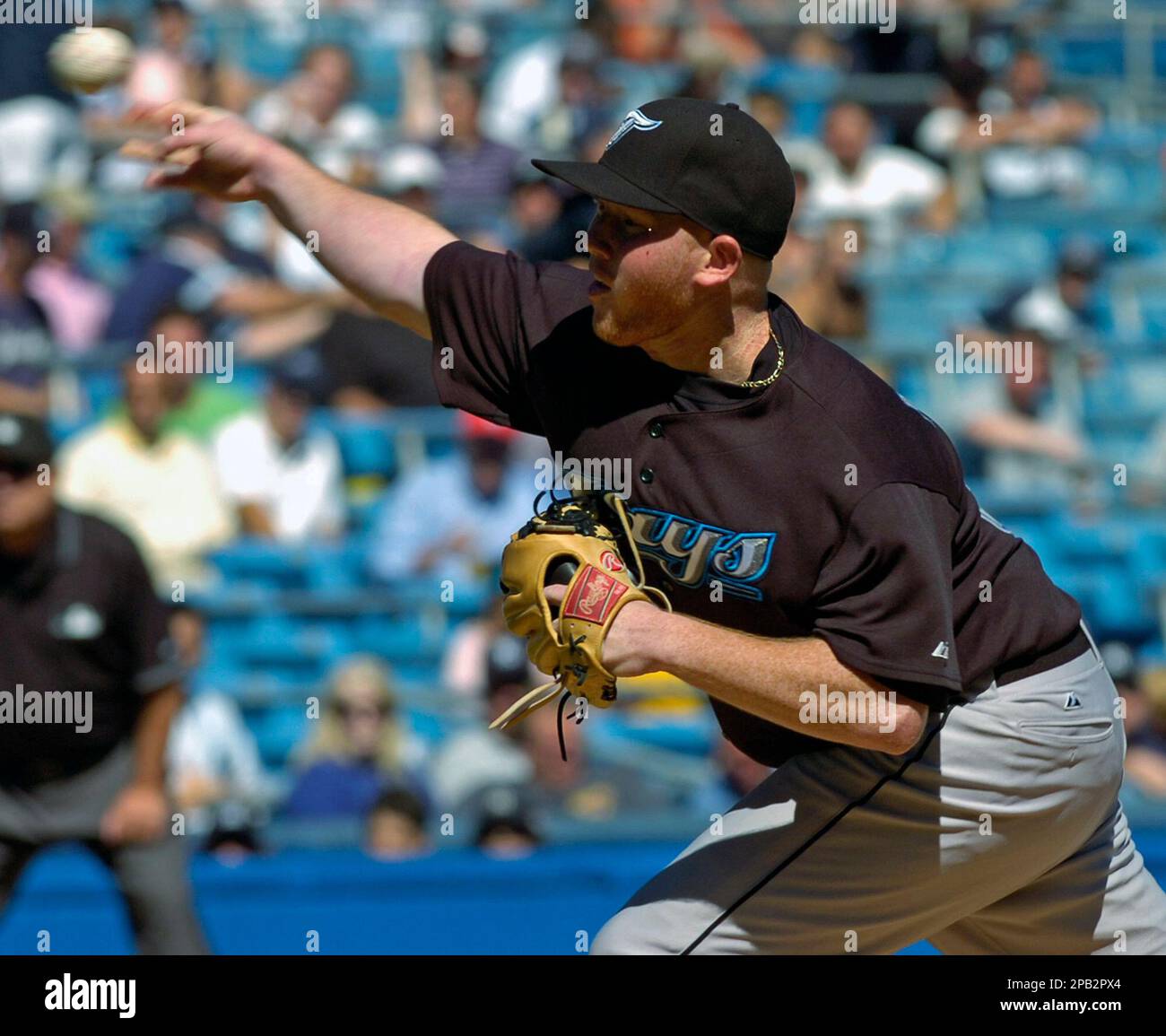 Toronto Blue Jays pitcher Jesse Litsch delivers the ball to the New ...