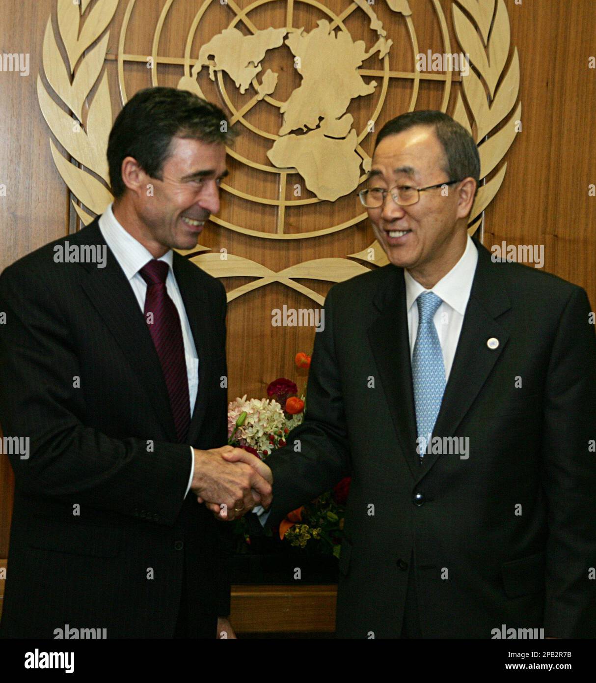 Danish Prime Minister Anders Fogh Rasmussen, left and United Nations ...