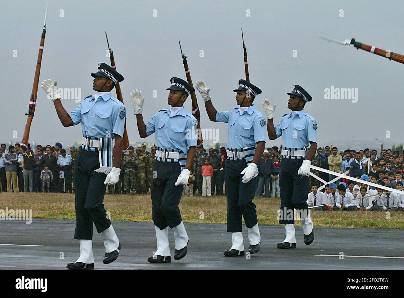 Indian Air Force (IAF) soldiers display their skills in Srinagar, India ...