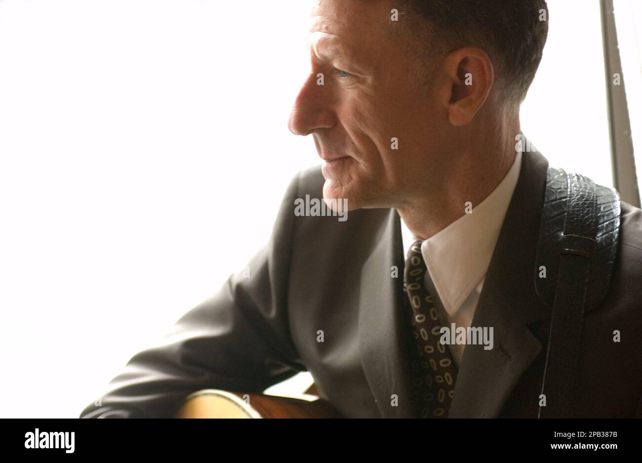 Singer Lyle Lovett is photographed in New York on Sept. 11, 2007. (AP ...