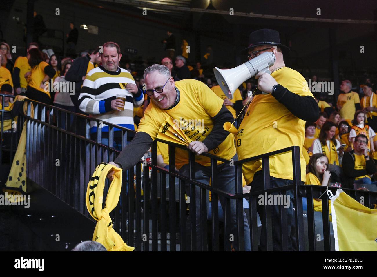 Alain Bleijenbergh, father of Vrenz pictured before a basketball match ...