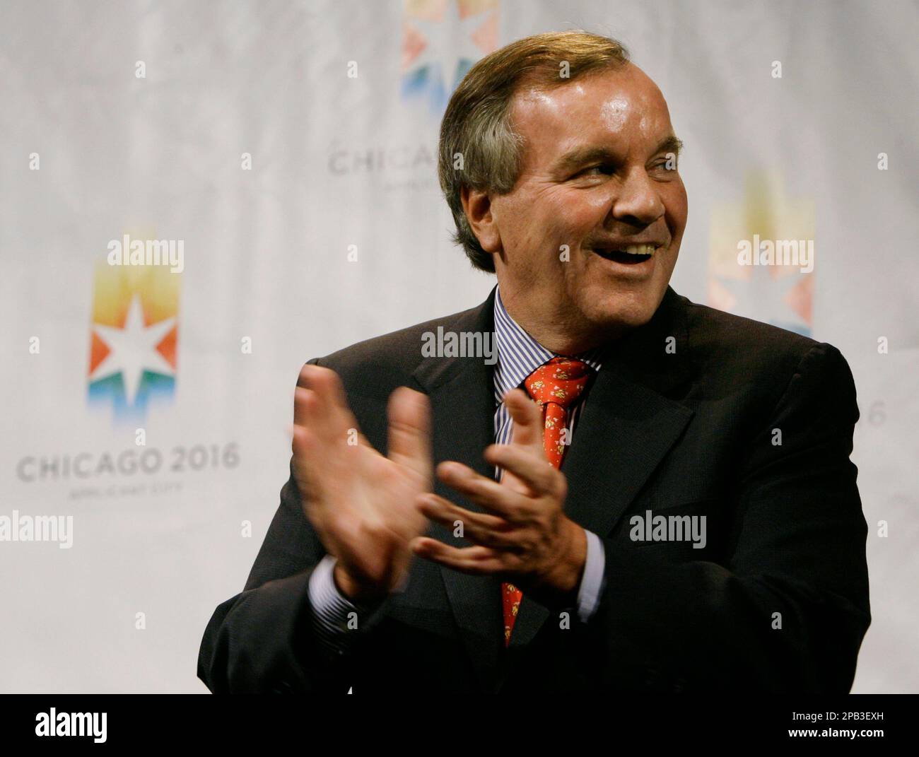 Chicago Mayor Richard M. Daley applauds the unveiling the official 2016 ...