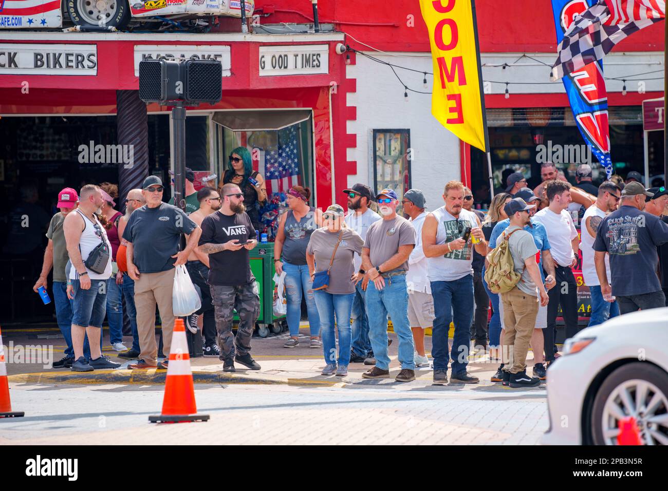 Daytona florida spring break crowd hi-res stock photography and images ...