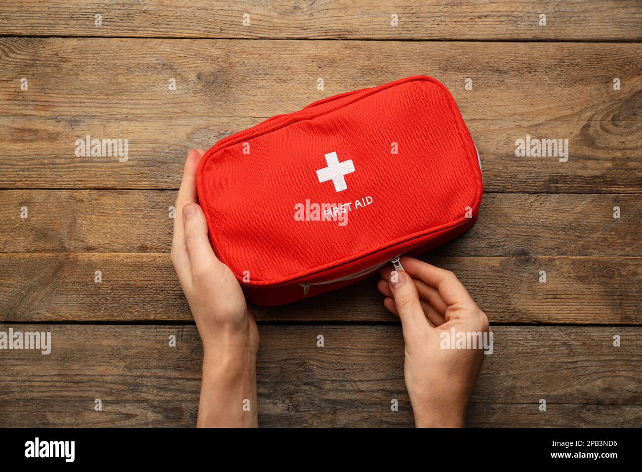 Opening red cross hospital hi-res stock photography and images - Alamy