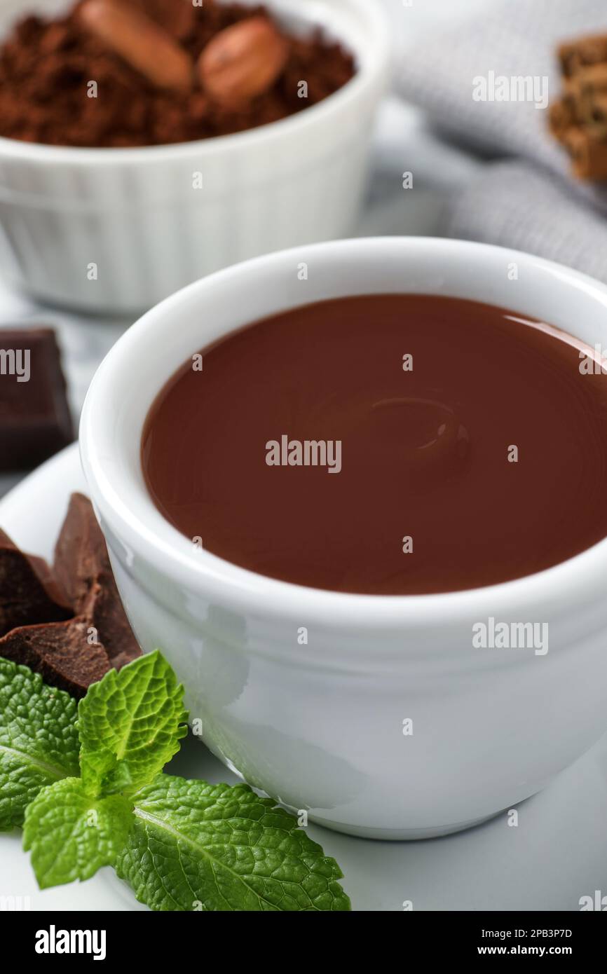 Hot chocolate in cup hi-res stock photography and images - Alamy