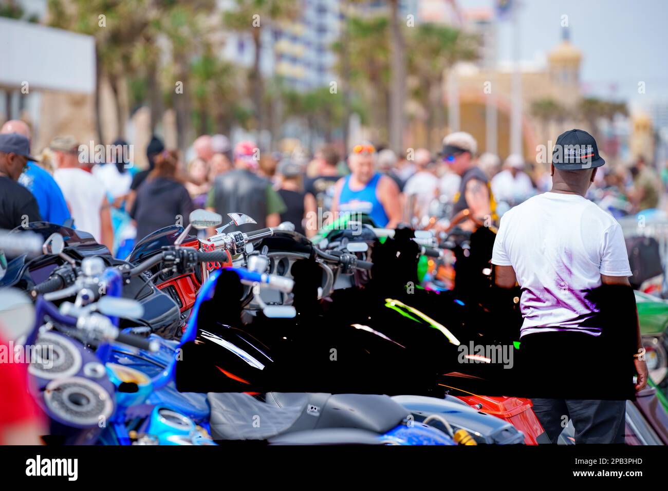 Daytona florida spring break crowd hi-res stock photography and images ...