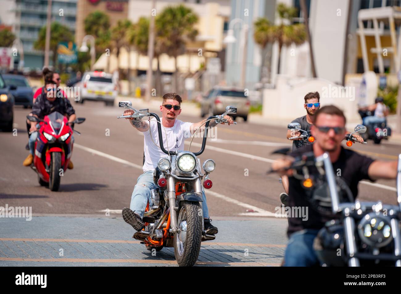 Daytona florida spring break crowd hi-res stock photography and images ...