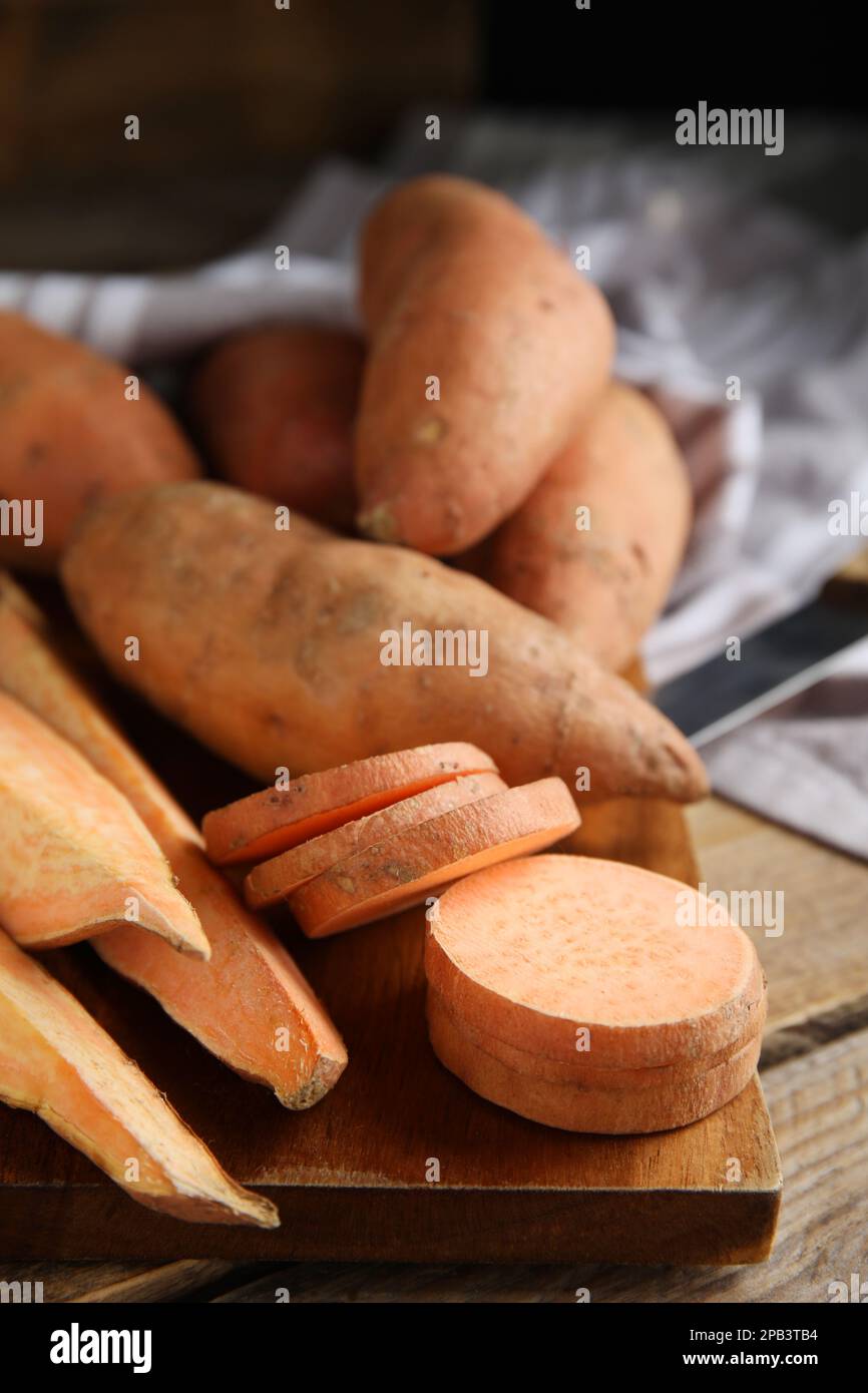 Yam circle hi-res stock photography and images - Alamy