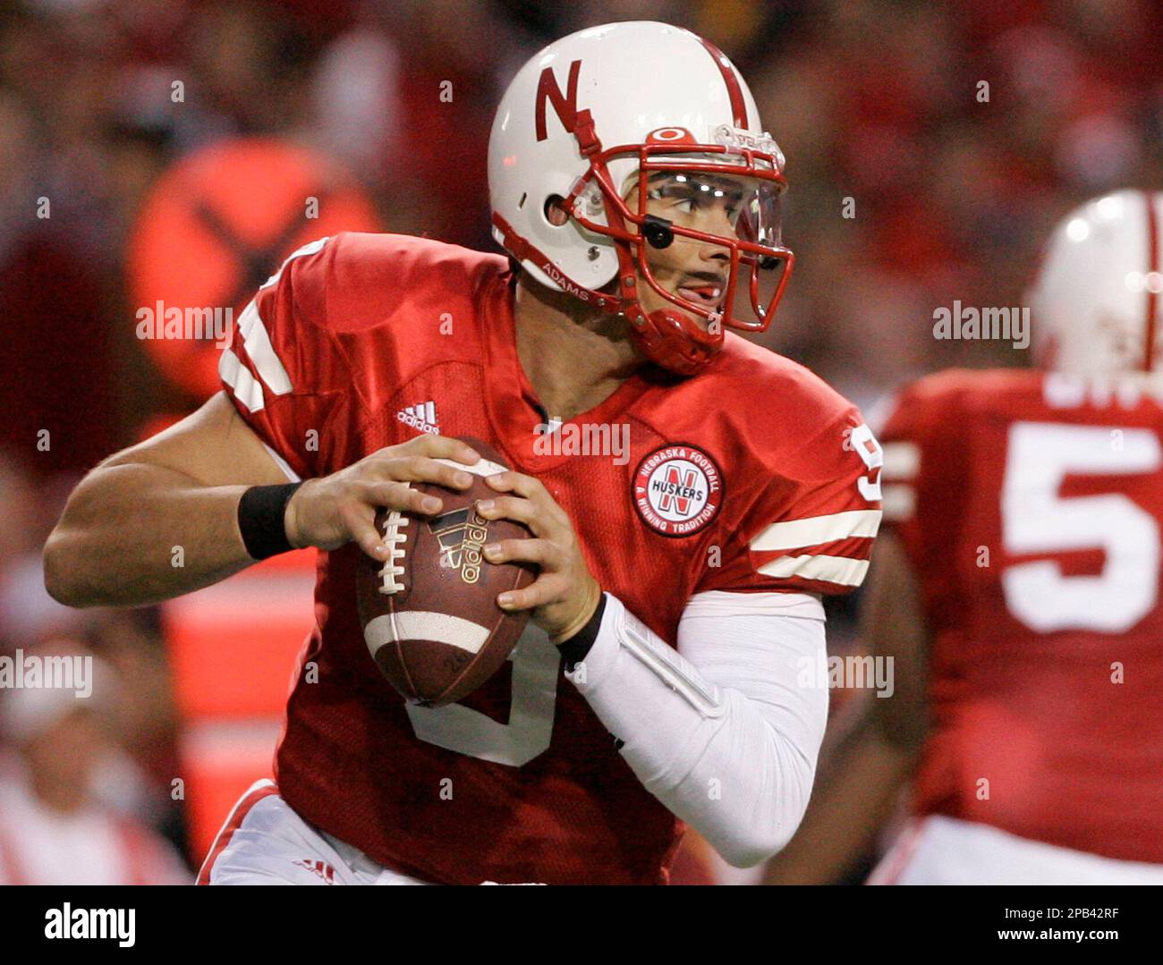 Nebraska quarterback Sam Keller prepares to throw against Southern ...