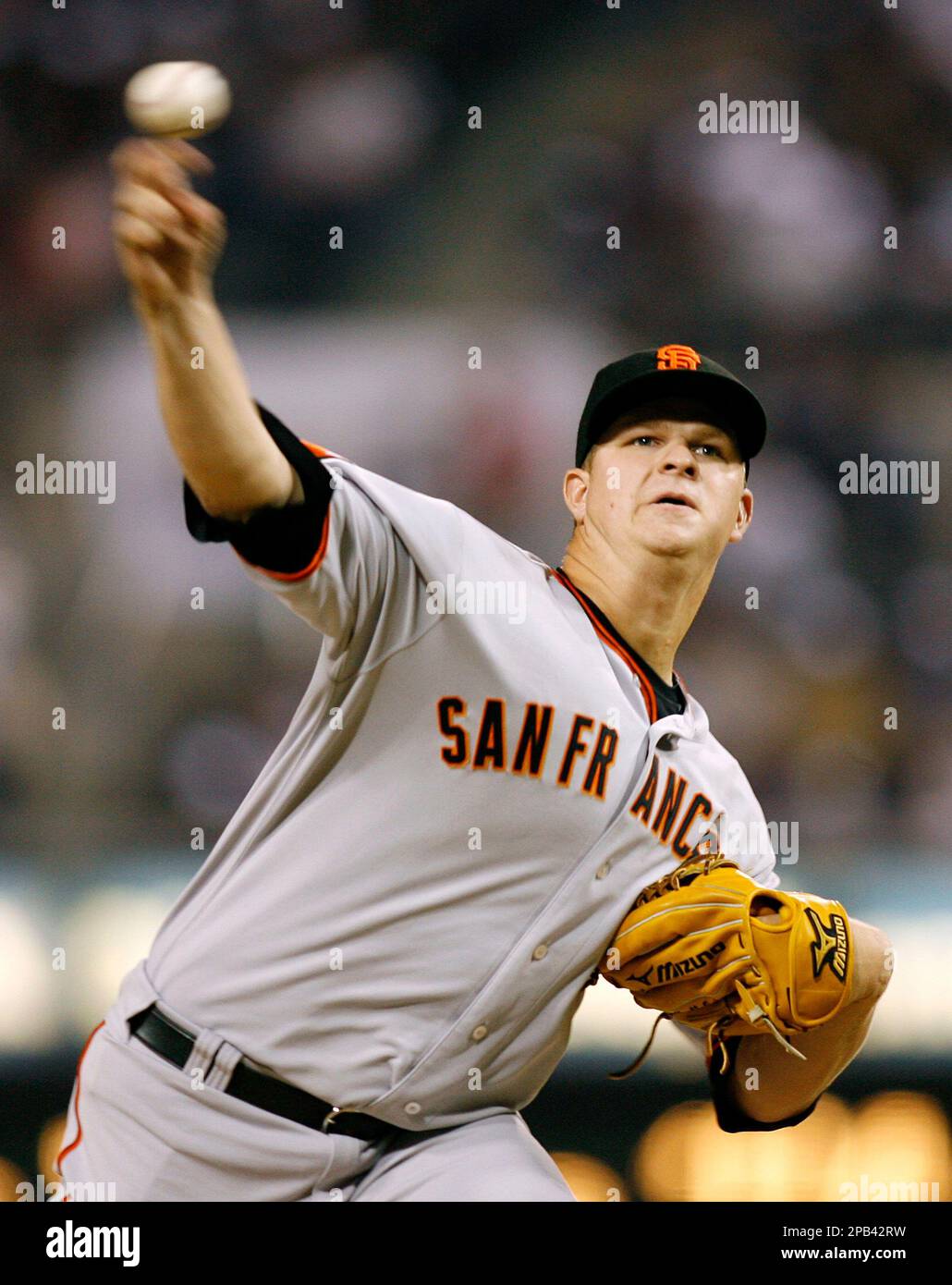 San Francisco Giants pitcher Matt Cain delivers during the first inning ...