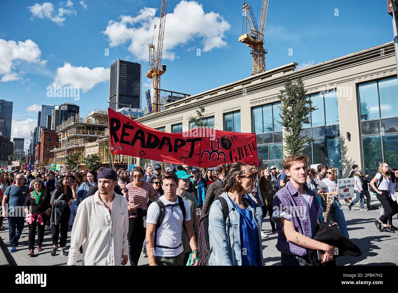 Montreal students strike hi-res stock photography and images - Alamy
