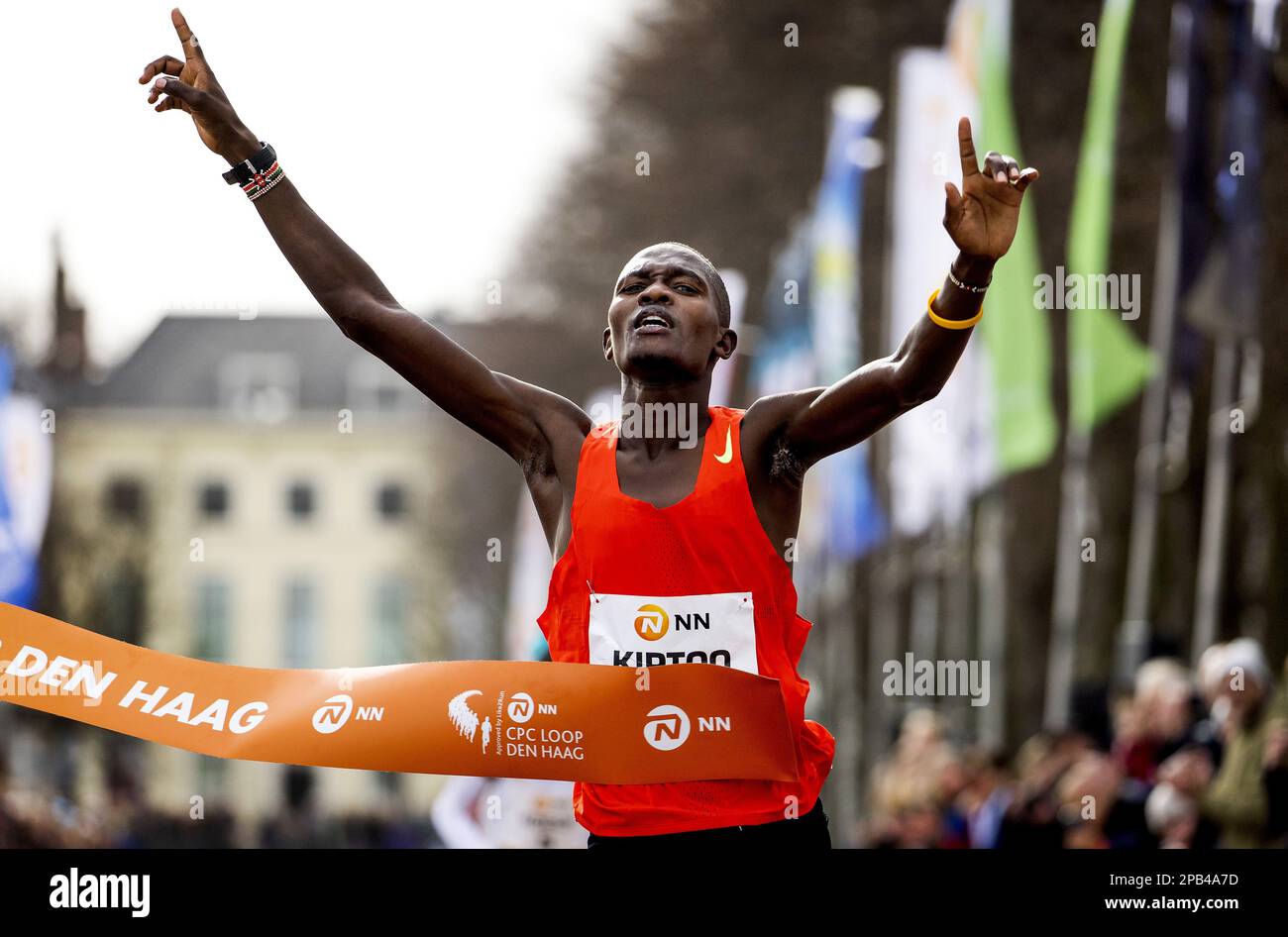 THE HAGUE - Brian Kiptoo is the first to enter during the 47th edition of the CPC Loop. ANP KOEN ...