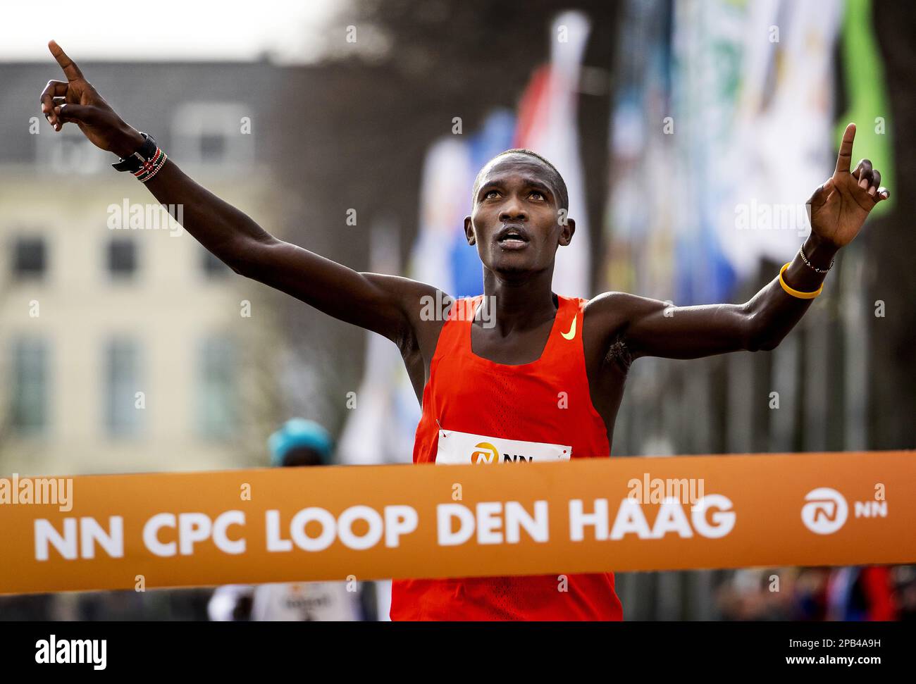 THE HAGUE - Brian Kiptoo is the first to enter during the 47th edition of the CPC Loop. ANP KOEN ...