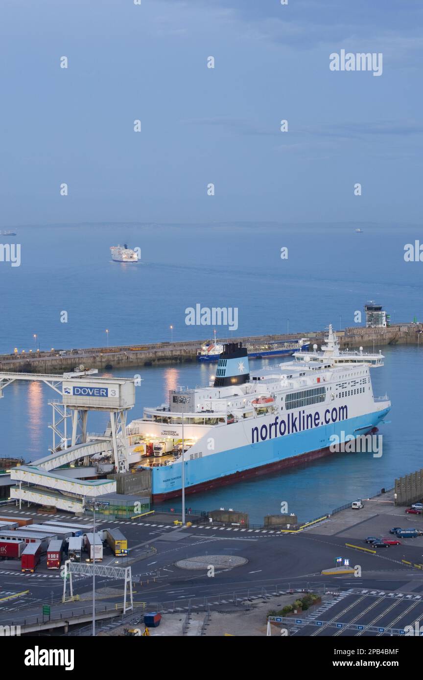 Coastal harbour at dusk, the cliffs of Cap Blanc Nez on the French ...
