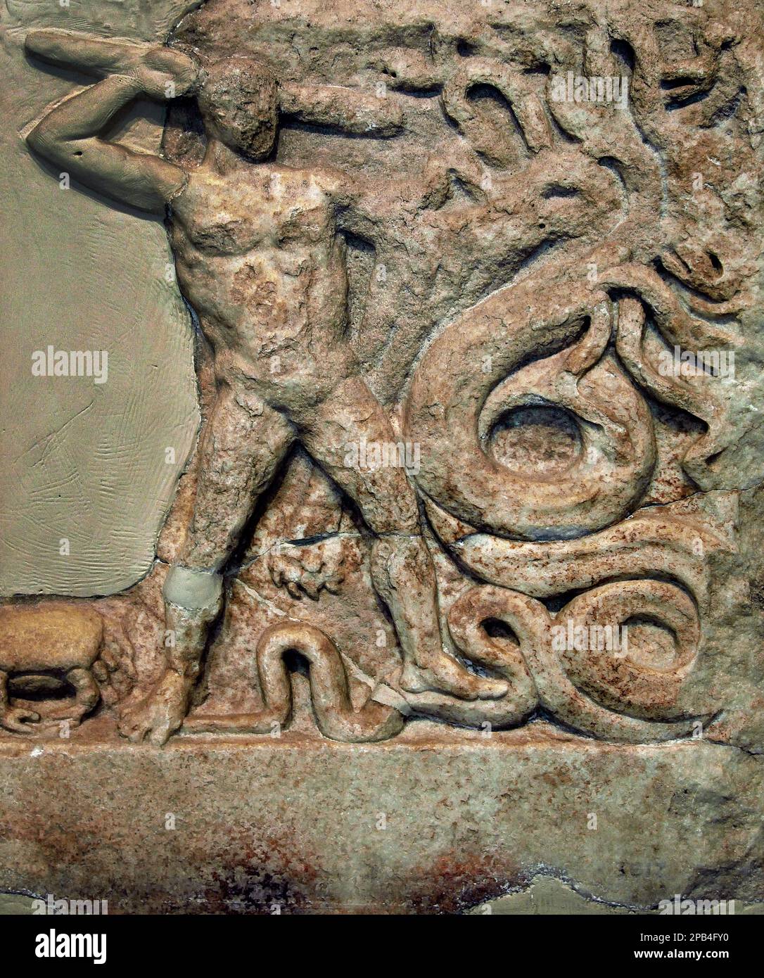 Hydra mythology hi-res stock photography and images - Alamy