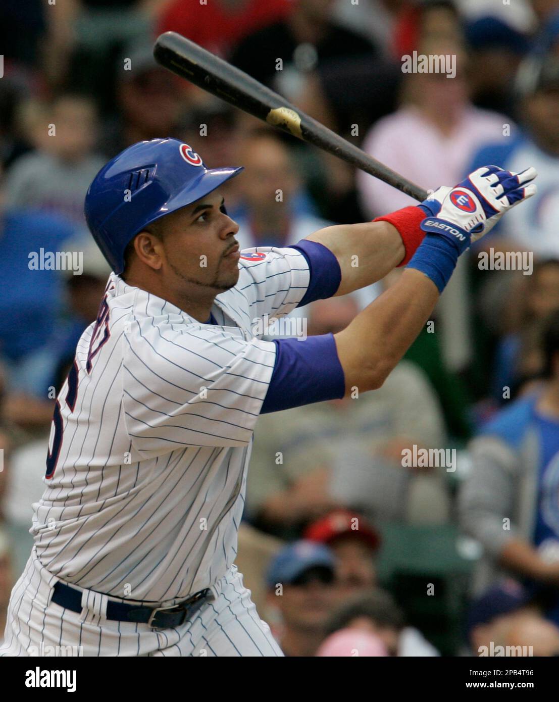 Chicago Cubs' Aramis Ramirez hits a home run during the fourth inning ...