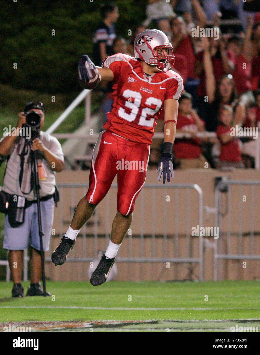 New Mexico's Josh Fussell reacts after catching a touchdown pass in the ...