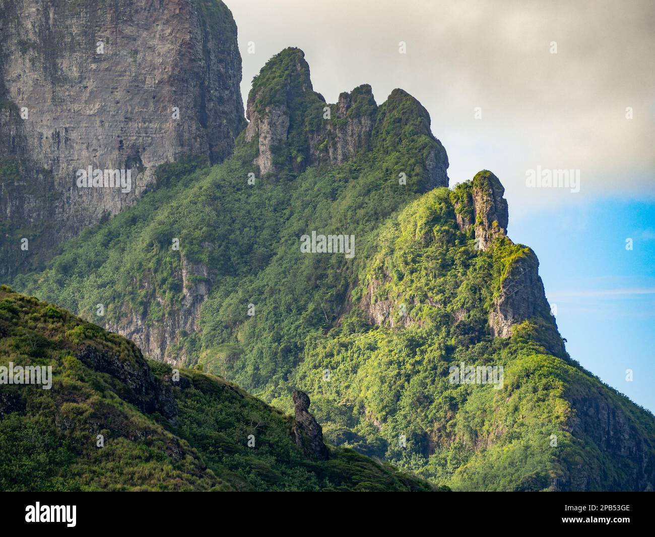 Tahiti island nature landscape, French Polynesia Stock Photo - Alamy