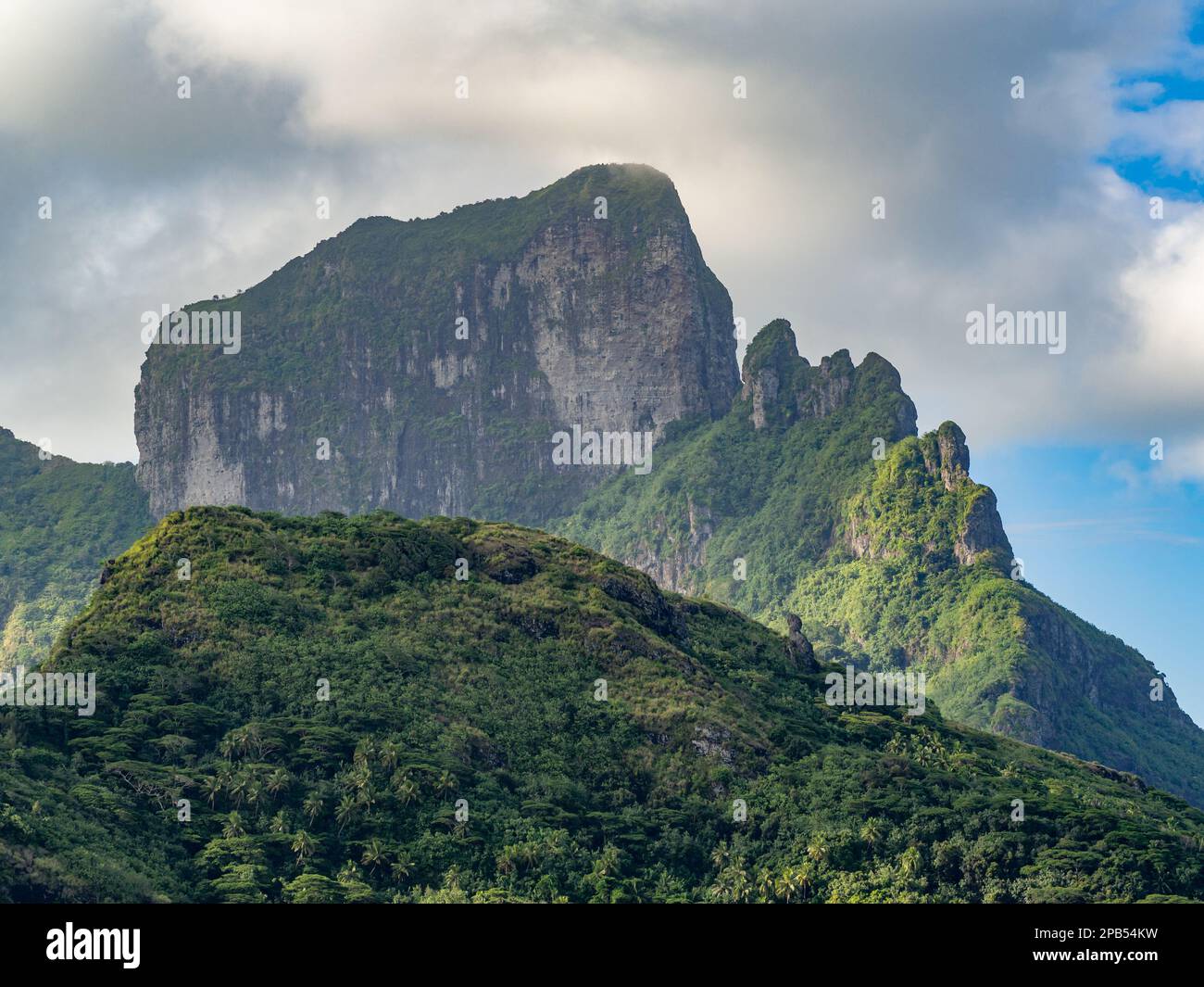 Tahiti island nature landscape, French Polynesia Stock Photo - Alamy