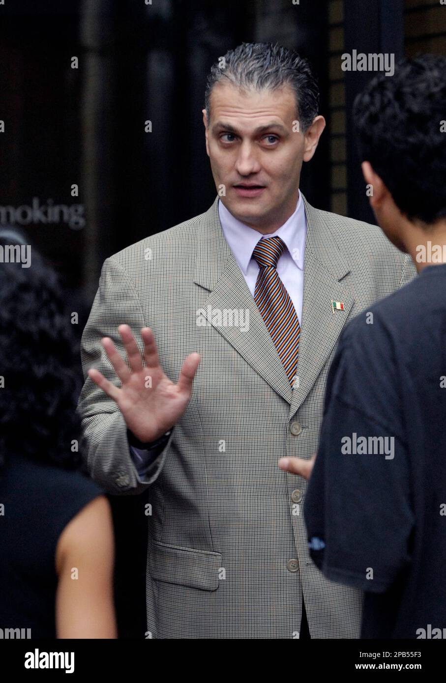 Andres Chao Ebergenyi, Mexican Consul at the Mexican Consulate in ...