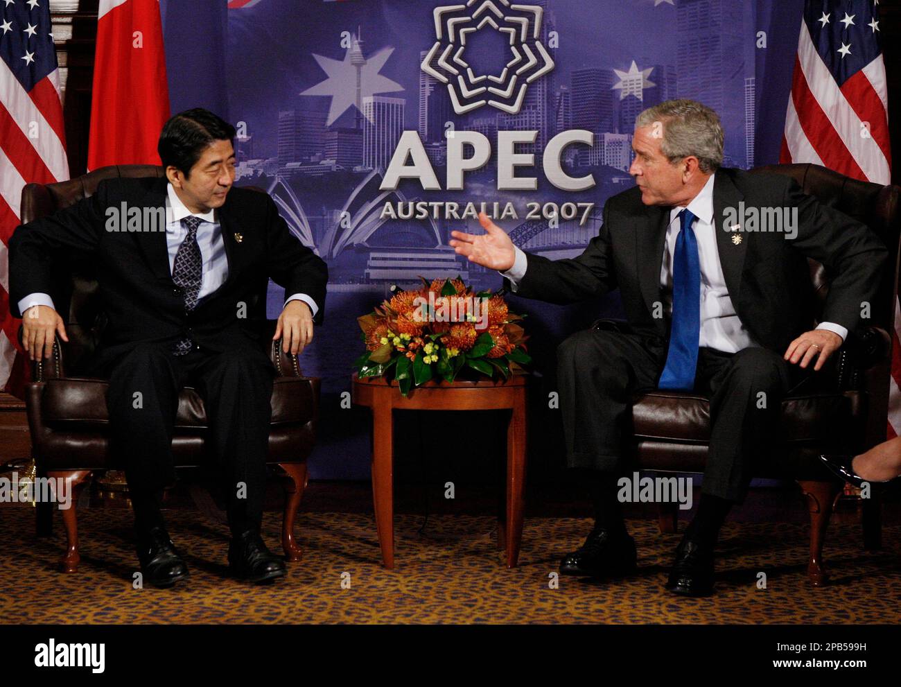 President Bush, right, and Japanese Prime Minister Shinzo Abe finish ...