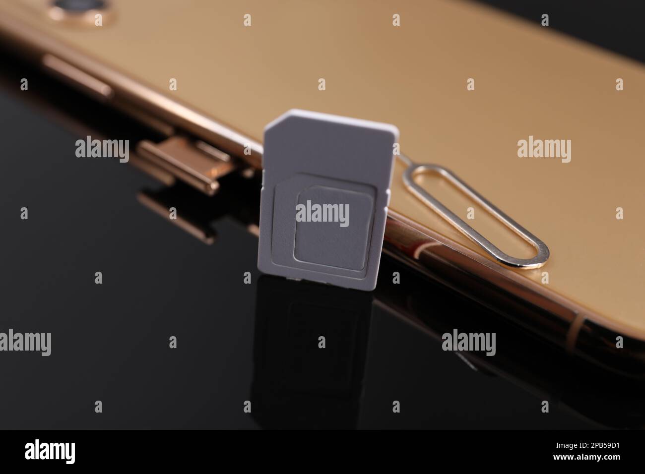 Black simcard hi-res stock photography and images - Alamy