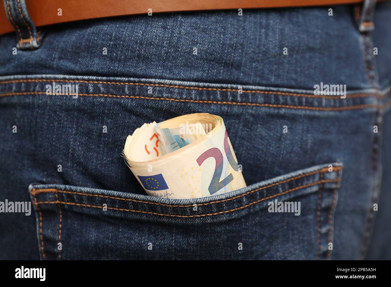 20 euro bill back hi-res stock photography and images - Alamy