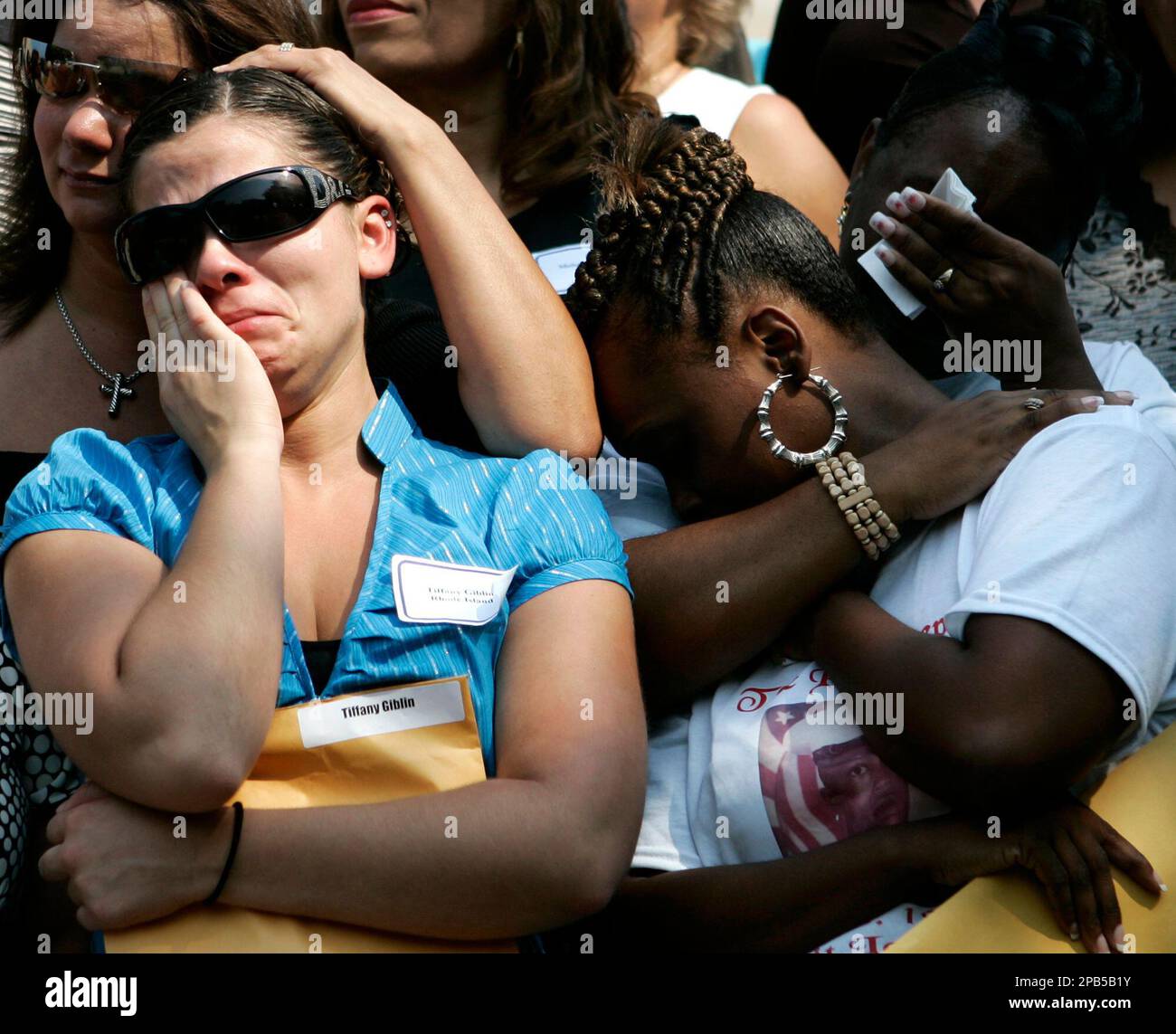 Family members of servicemen killed in the 1983 bombing of the U.S ...