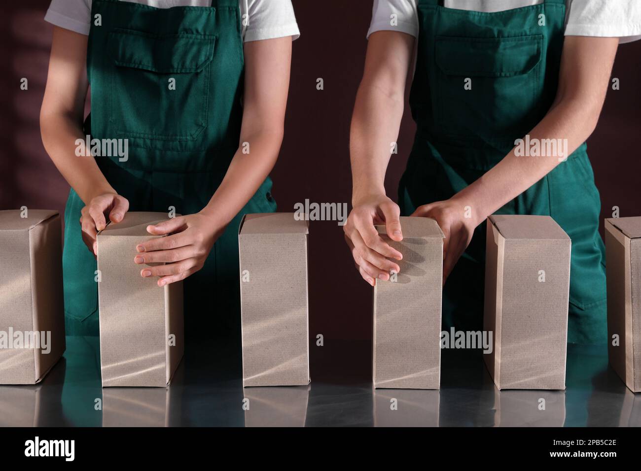 Production line boxes hi-res stock photography and images - Alamy