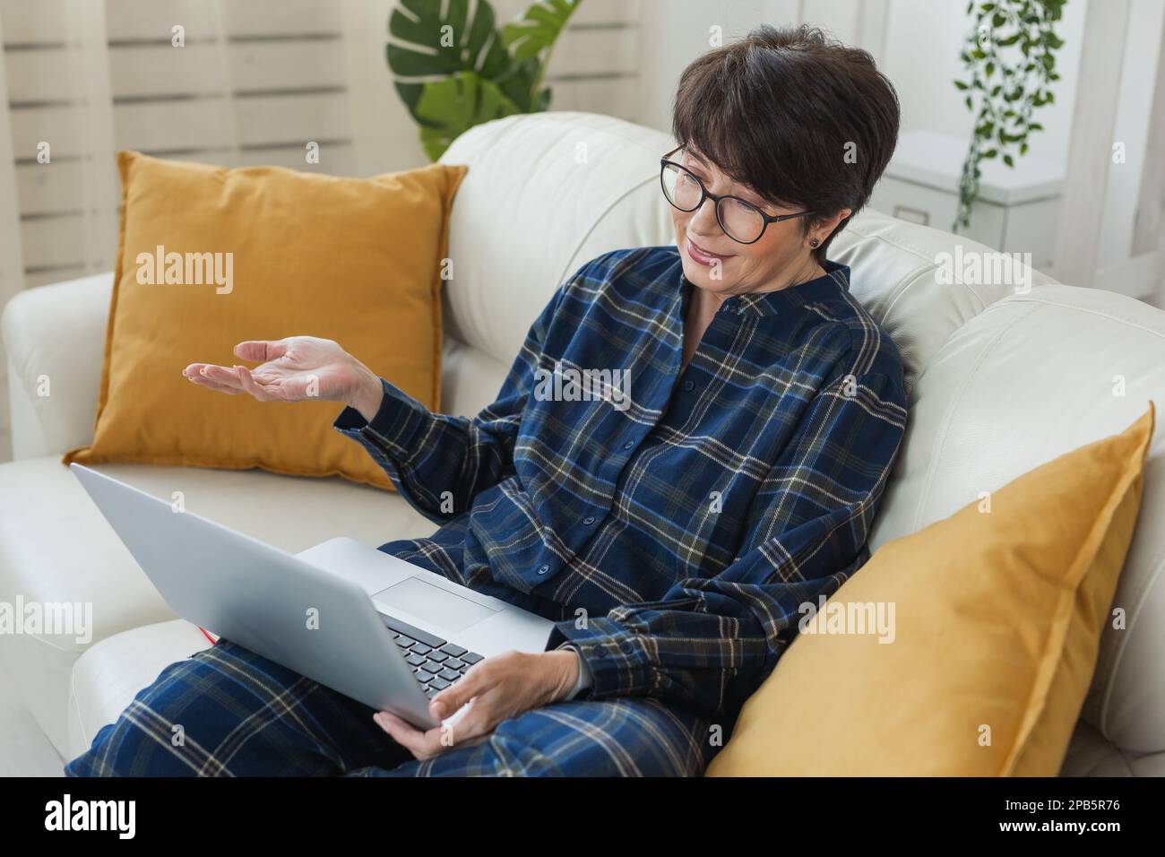 Zoom meeting pajamas hi-res stock photography and images - Alamy