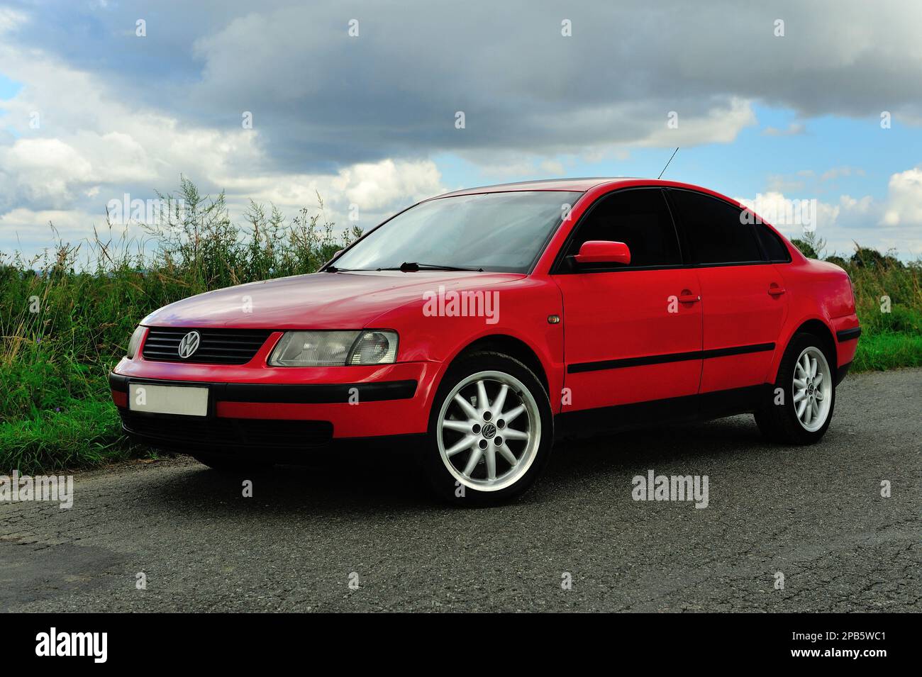 VW PASSAT B5, car, engine, auto Stock Photo - Alamy