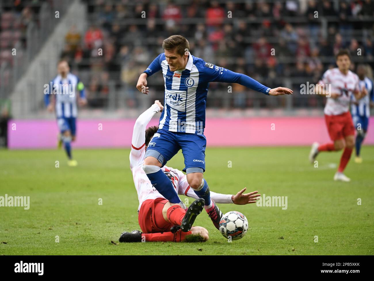 Essevee's Bent Sormo and Gent's Alessio Castro-Montes fight for the ...