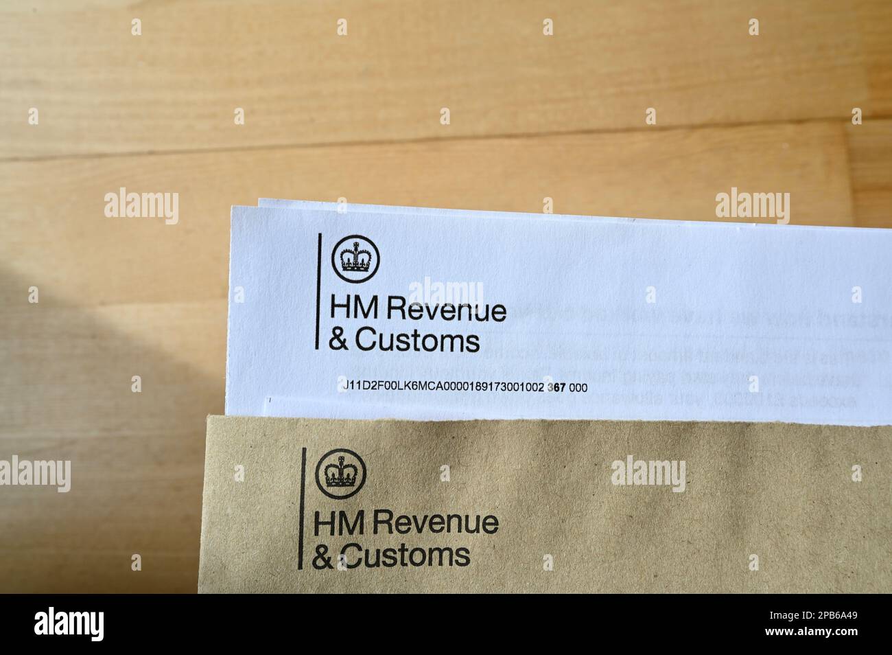 HM Revenue & Customs letter and envelope Stock Photo - Alamy