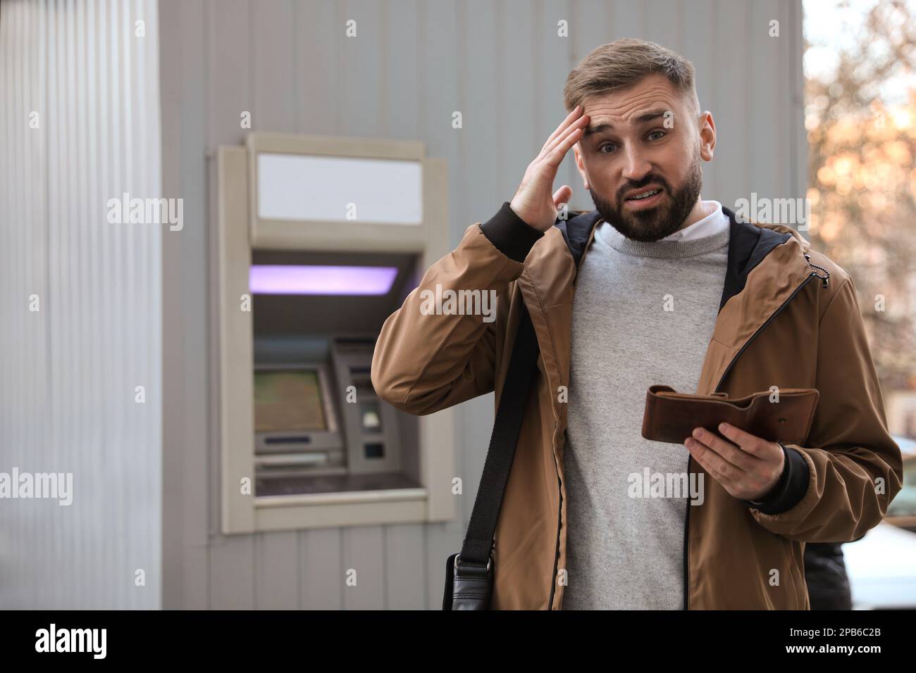Unhappy banking customer hi-res stock photography and images - Alamy
