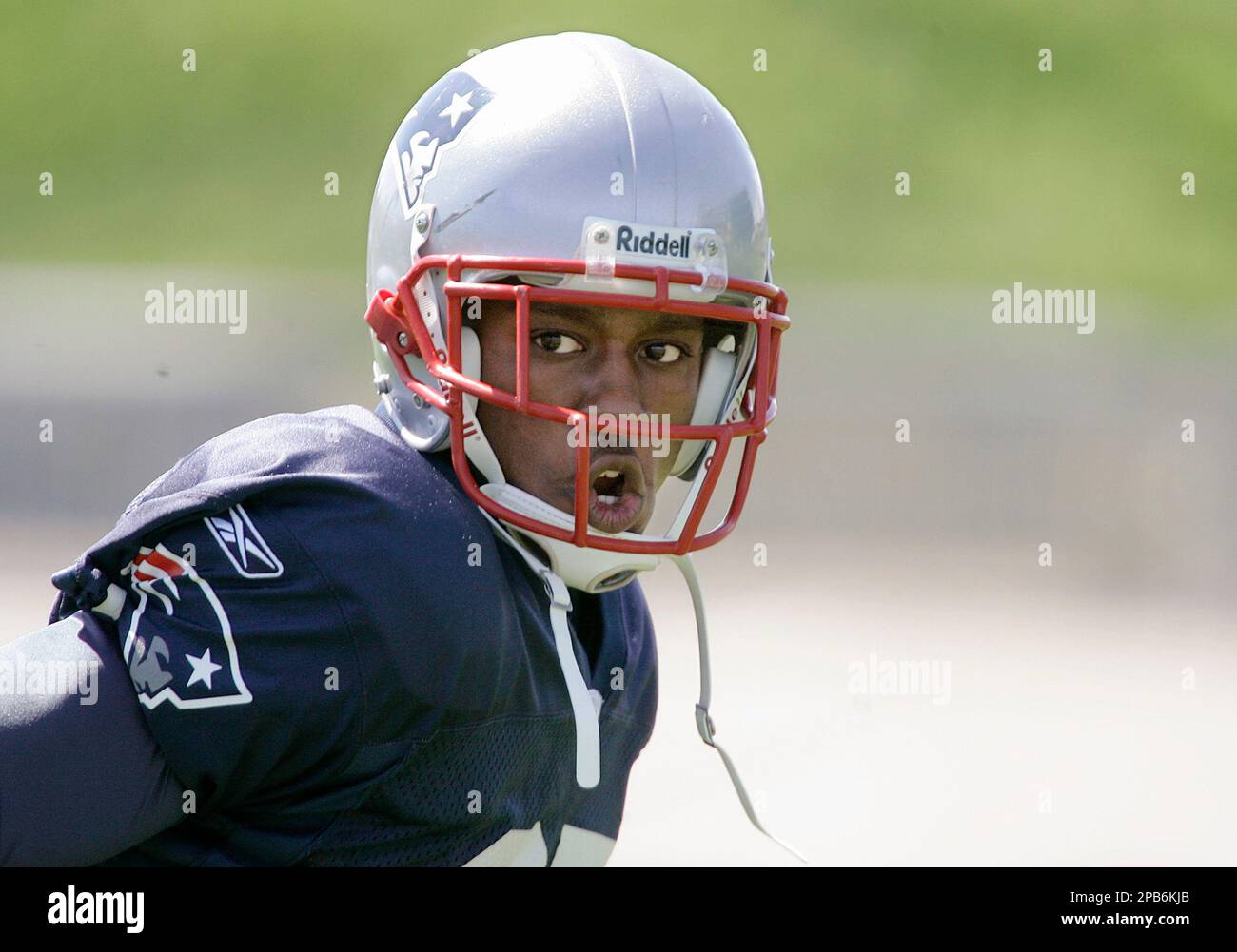 New England Patriots corner back Ellis Hobbs runs through a drill as ...