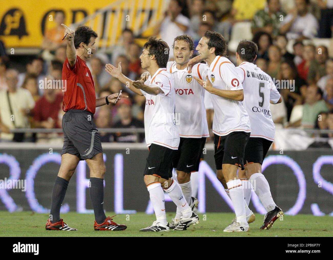 Valencia players from left, David Silva from Spain,Ruben Baraja from ...