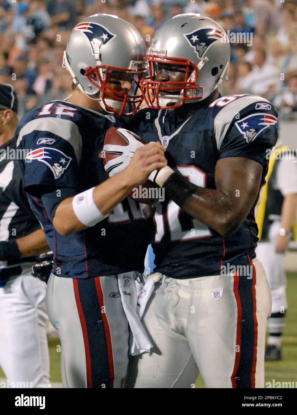 New England Patriots' Tom Brady (12) and Marcellus Rivers (82 ...
