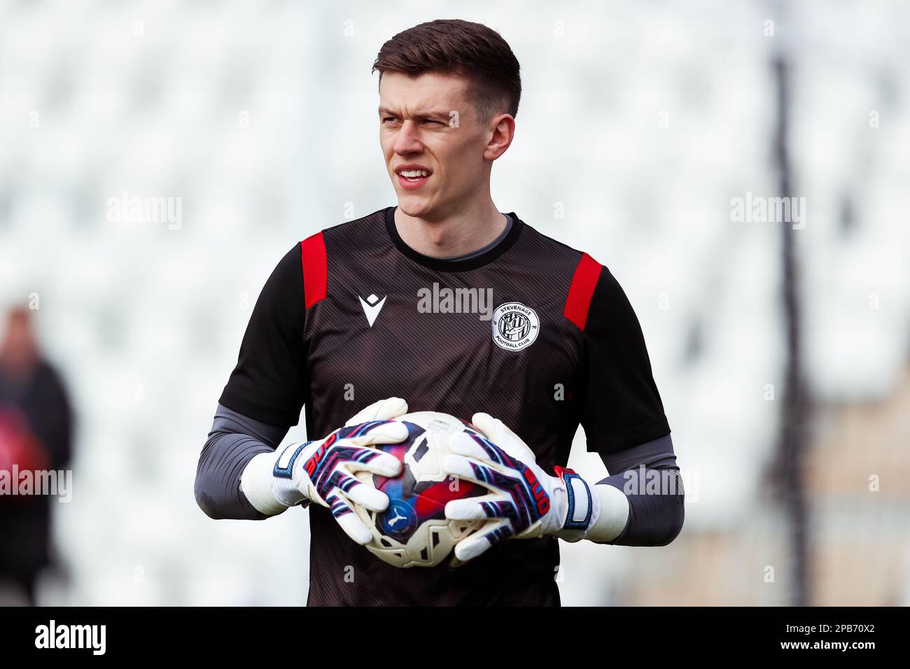 Goalkeeper jon mccracken hi-res stock photography and images - Alamy