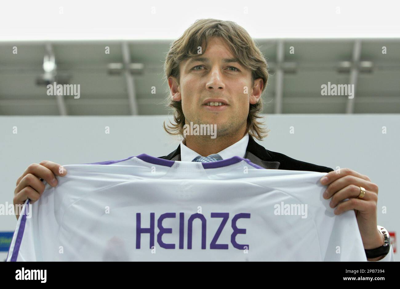 Argentinian soccer Gabriel Heinze, from Argentina, poses during his ...