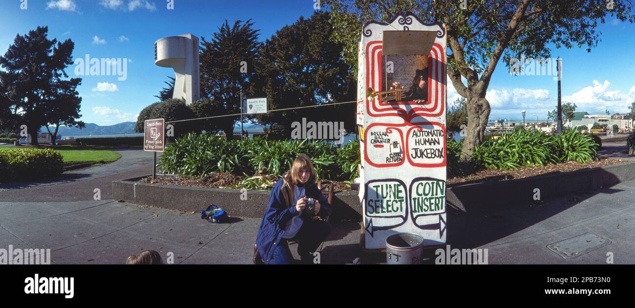 The Automatic Human Jukebox, American musician Grimes Poznikov playing ...