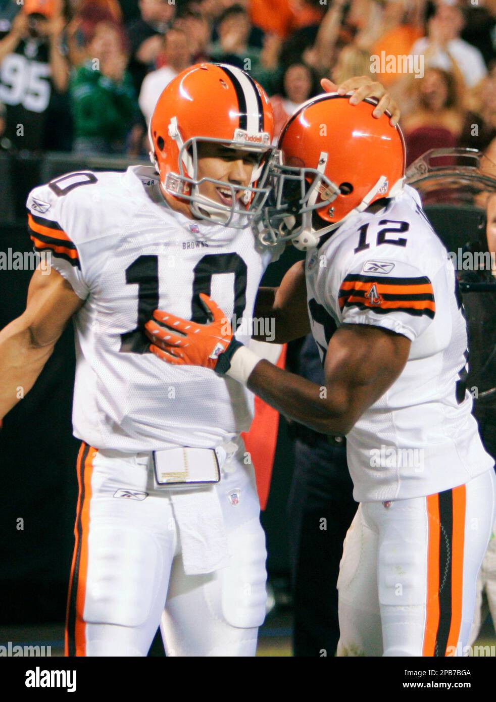 Cleveland Browns wide receiver Syndric Steptoe (12) congratulates ...