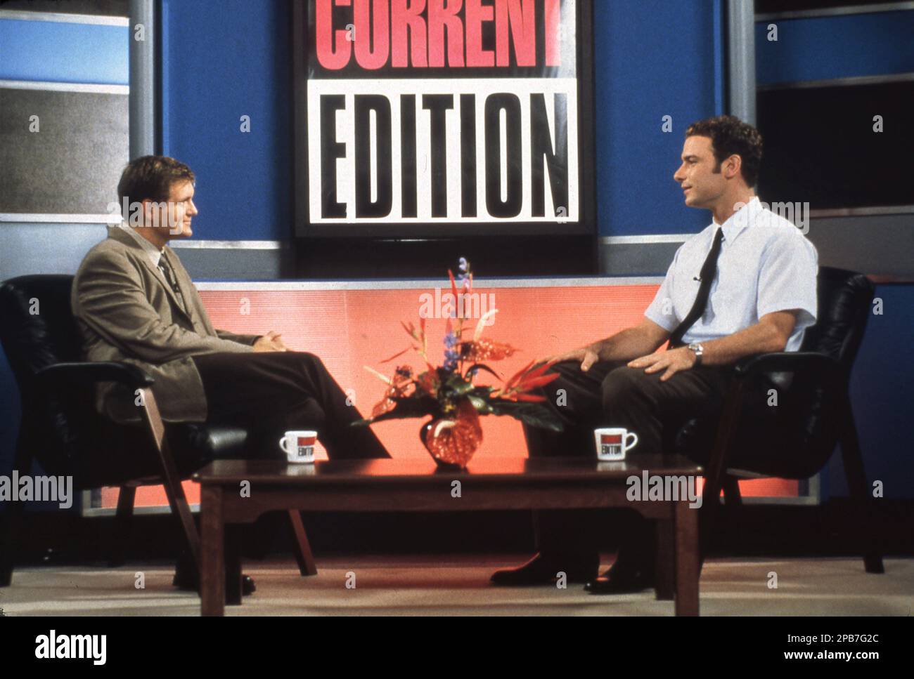 KEVIN WILLIAMSON (screenwriter of the film) and LIEV SCHREIBER in scene ...