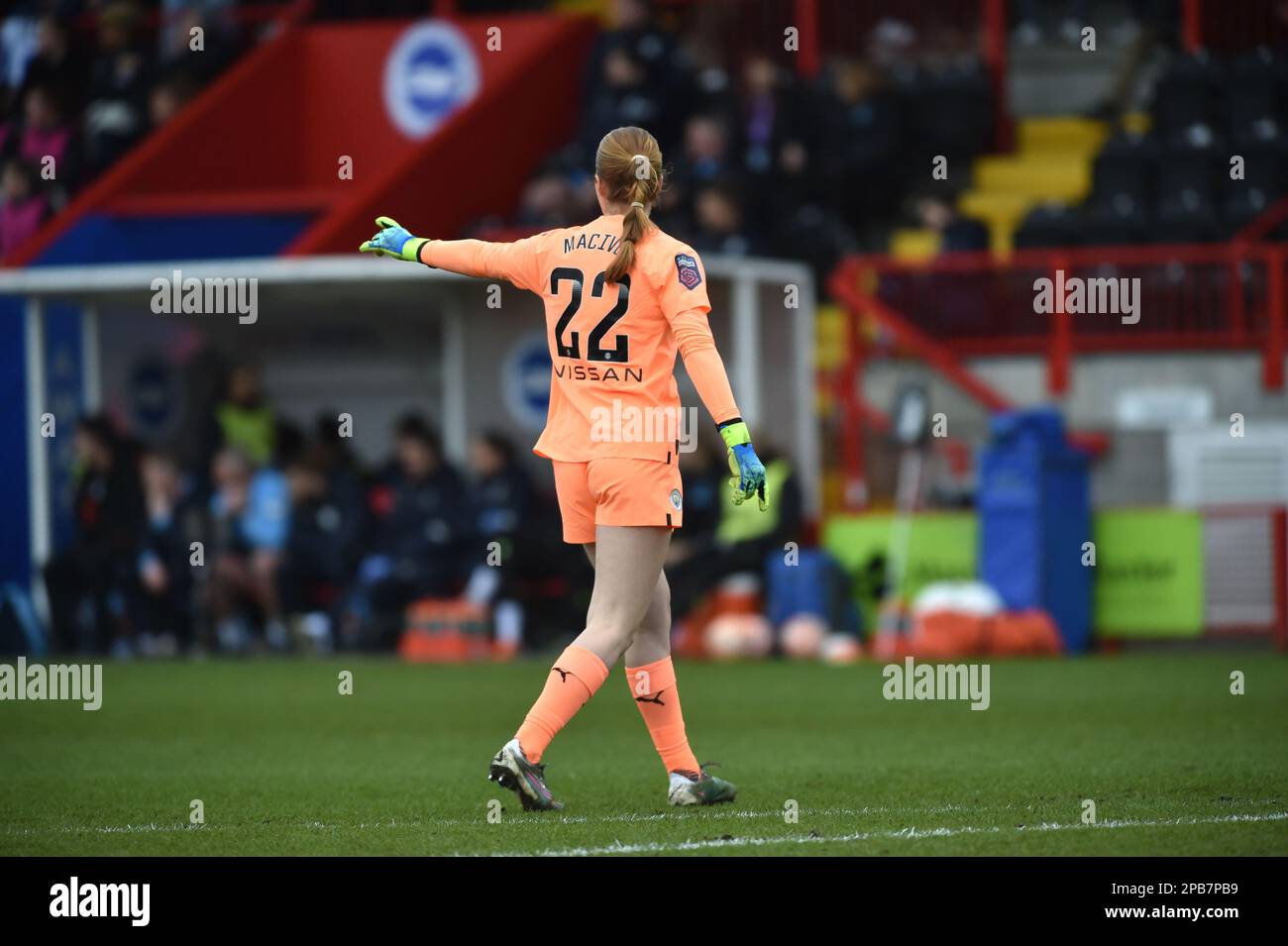 Womens goalkeeper hi-res stock photography and images - Alamy