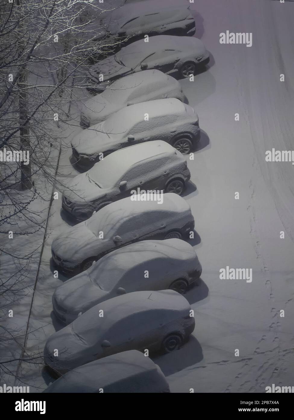 Blizzard city hi-res stock photography and images - Alamy