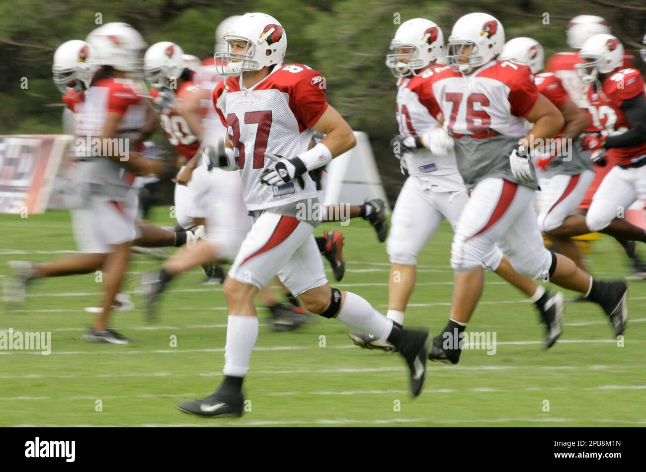 Arizona Cardinals' Sean Morey, front, leads the team in sprints at ...