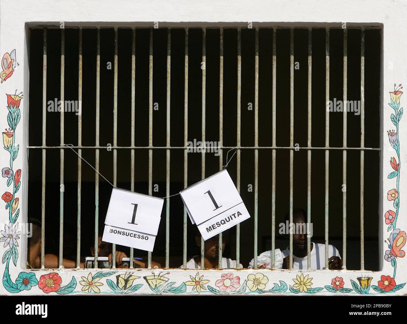 Inmates in Bangu penitentiary complex watch the "championship of peace ...