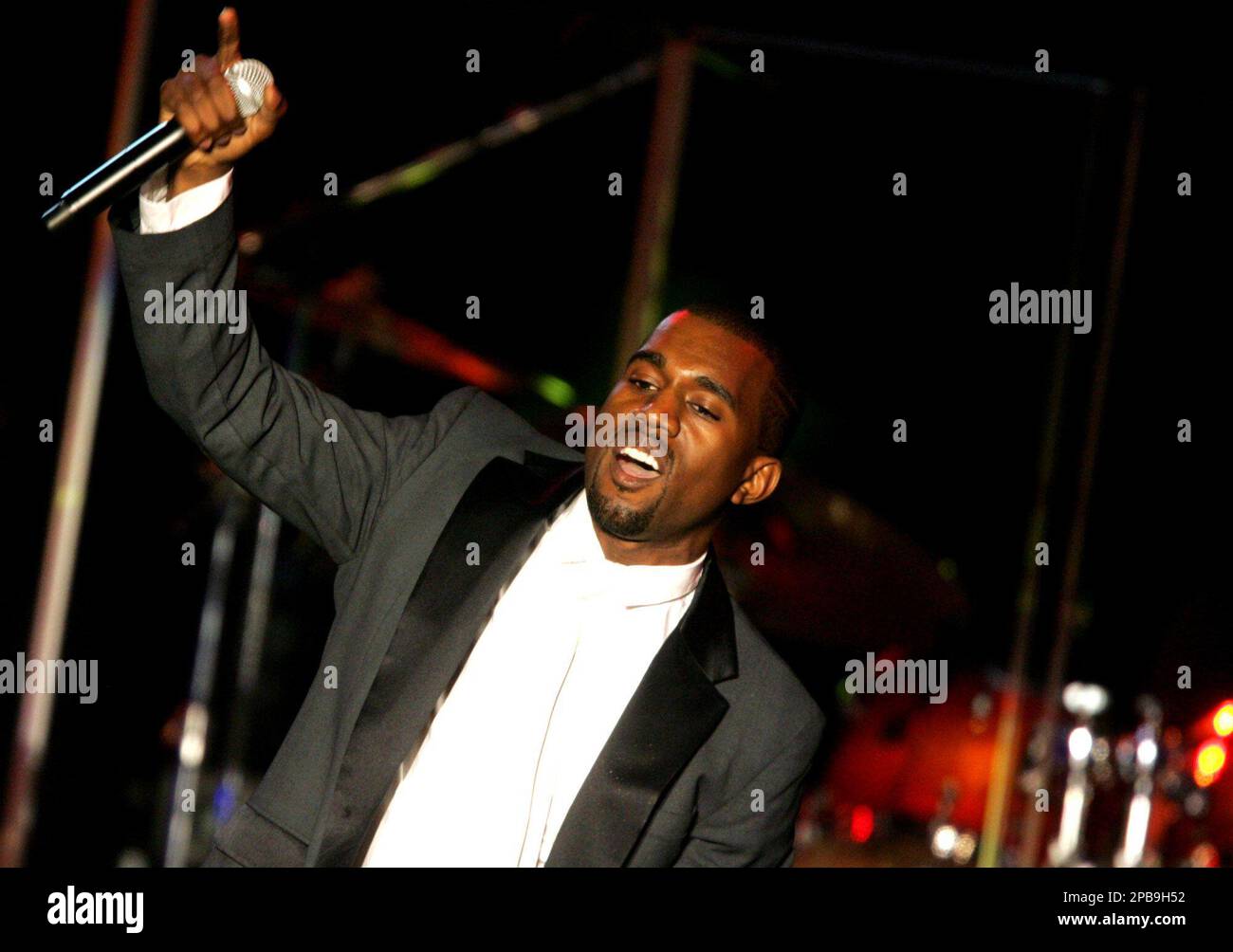 Kanye West performs during the GRAMMY Foundation's "Starry Night ...