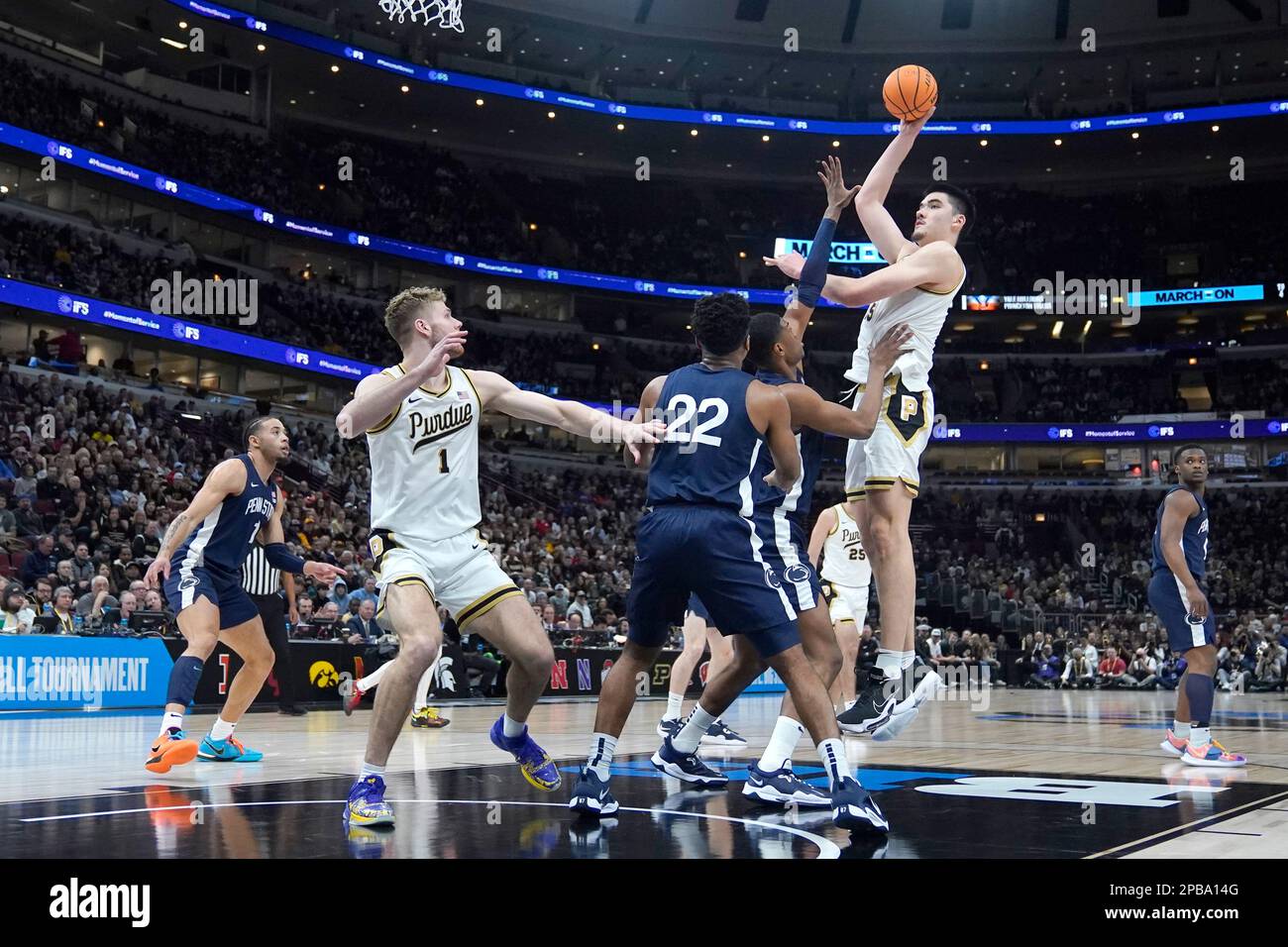 Purdue's Zach Edey shoots over Penn State's Jalen Pickett (22) and ...