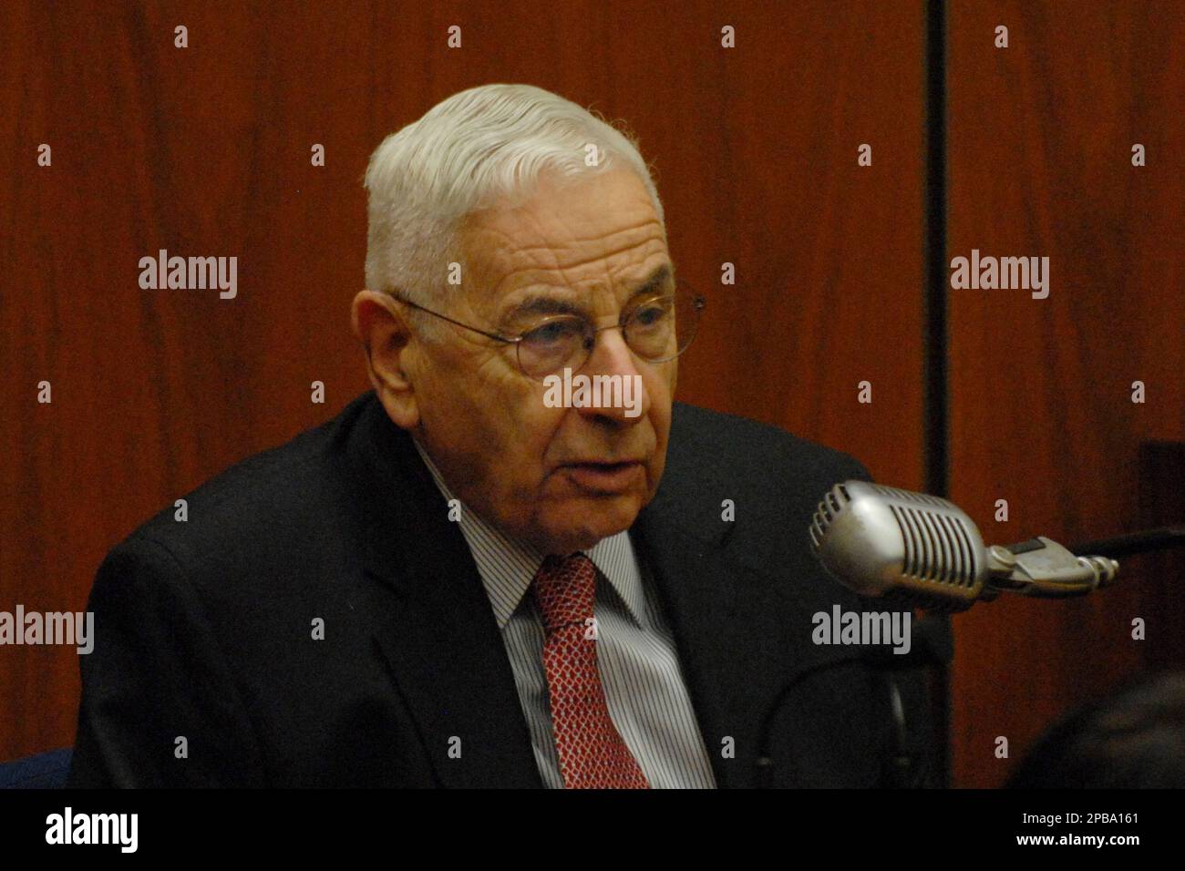 Defense witness Werner Spitz testifies during music producer Phil ...