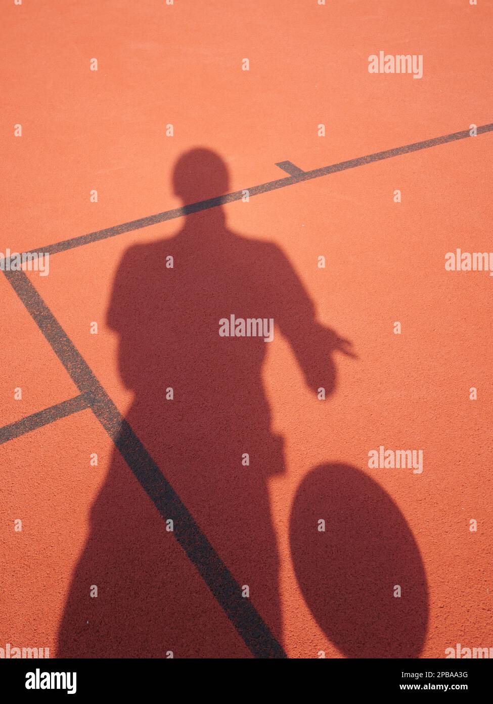 basketball player shadow Stock Photo - Alamy